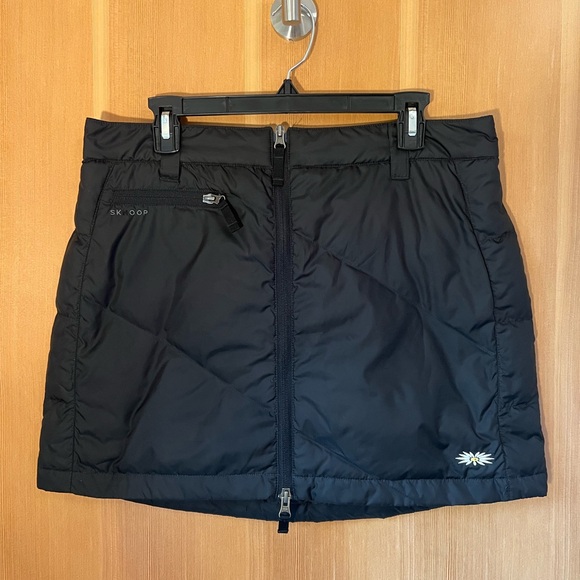 Skhoop | Skirts | Skhoop Black Quilted Skirt With Zipper | Poshmark